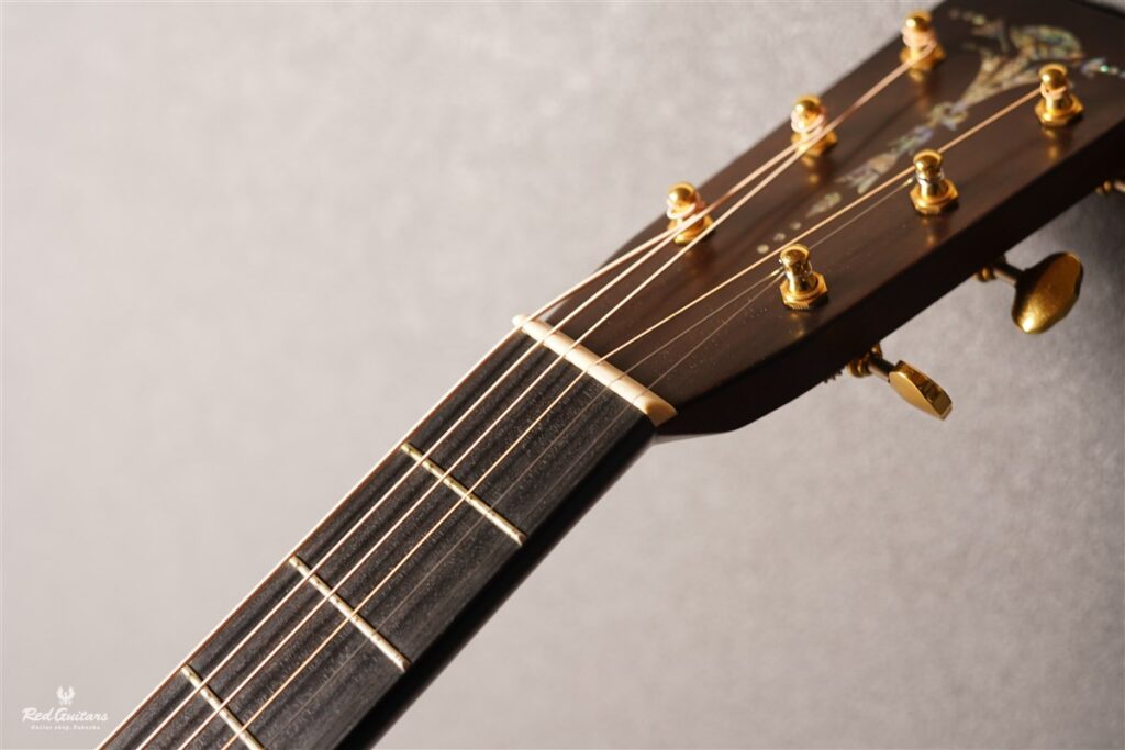 【HEADWAY HD-25J】ハンドセレクトされたアディロンダック×ブラジリアンローズウッドを贅沢に使用した特別な1本 - Red Guitars – Guitar Shop Takaoka ...